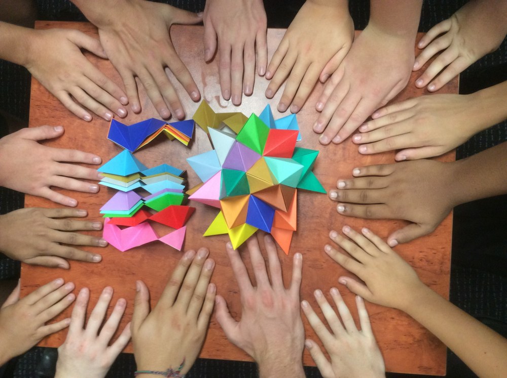 585: (35/365) Many Hands Make Light Work – Setting the Crease
